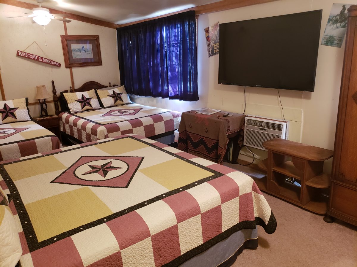 Accommodations – Buffalo Girls Hotel
