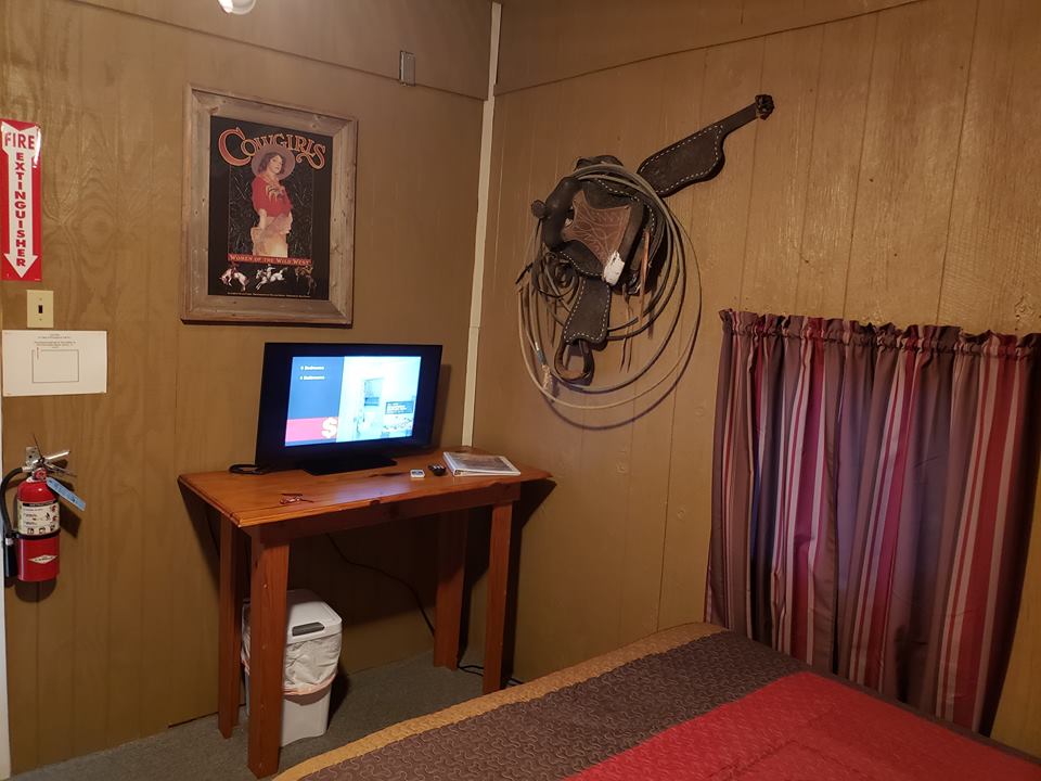 Accommodations – Buffalo Girls Hotel